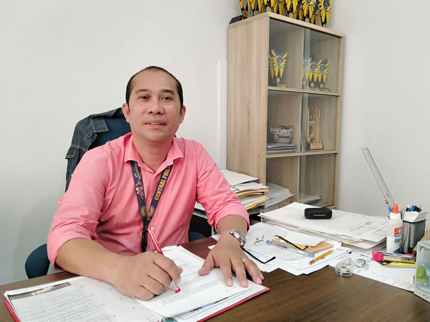 CPU Senior High School Principal updates on enrolment - Central ... CPU Senior High School Principal updates on enrolment - Central ...