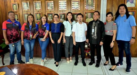 CPU signs MOAs with DYRI RMN Iloilo and DENR-EMB - Central Philippine ...